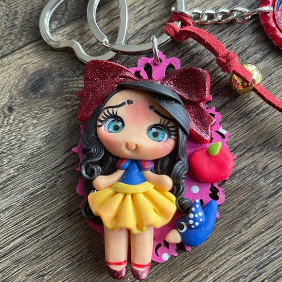 Hand Crafted | Accessories | Snow White Princess Keychain Handmade Key ...